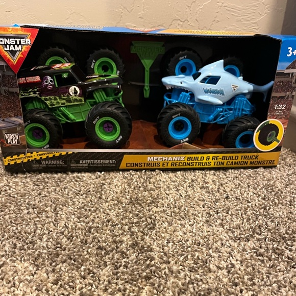 Monster Jam | Toys | Monster Jam Mechanix Build Rebuild Truck Set Green ...